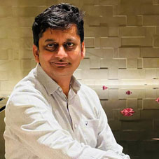 Vishal Kumar : Pioneering Tech Leadership With Vision And Strategy ...